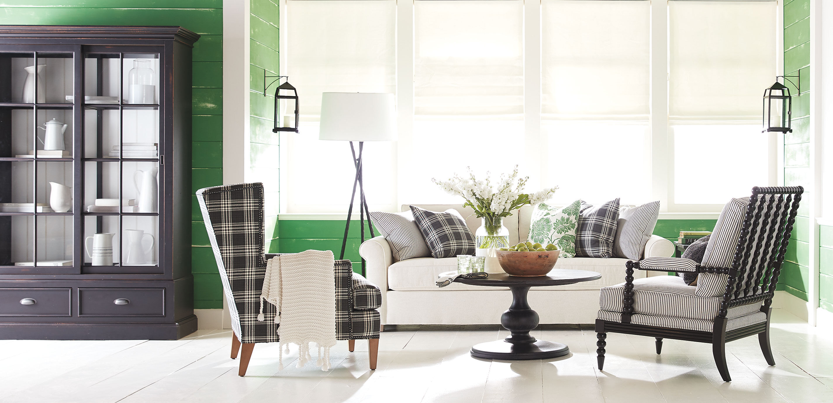 Spencer Roll-Arm Sofa | Loose-Back Sofa | Ethan Allen